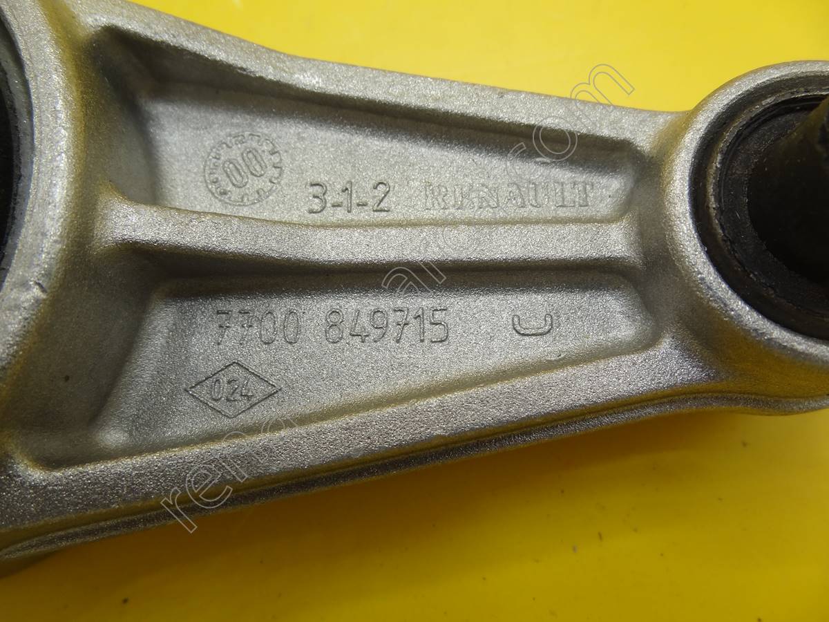 Megane 3 - Clio 1 Motor Takozu Mais 7700849715 - NOM OTO