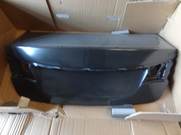 901008961R-BAGAJ KAPAĞI BEYAZ » Bagaj Kapak | Renault Yedek Parça » NOM OTO